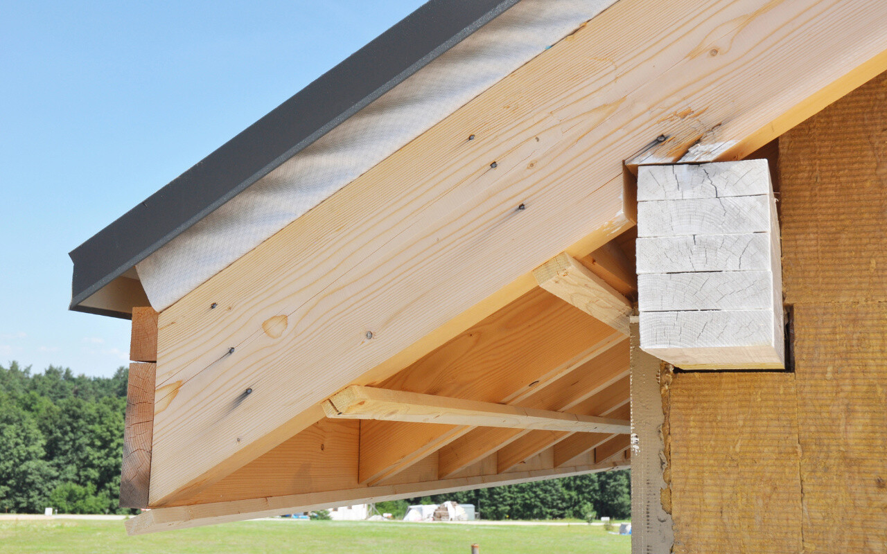 What Are The Eaves Of A Roof?